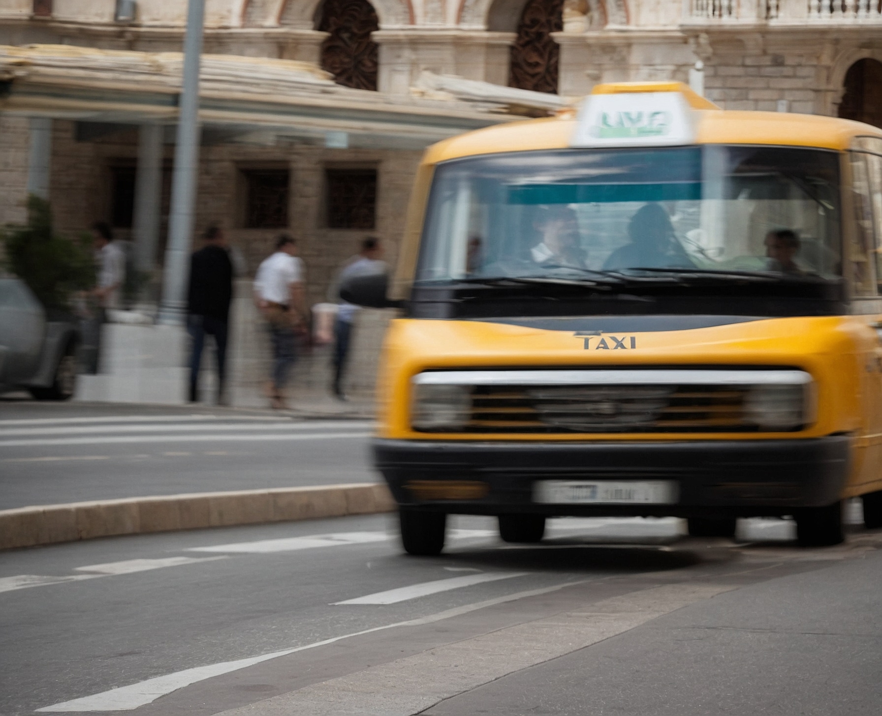 Transporte eficiente: taxis en Valencia al servicio del viajero - Taxi ...